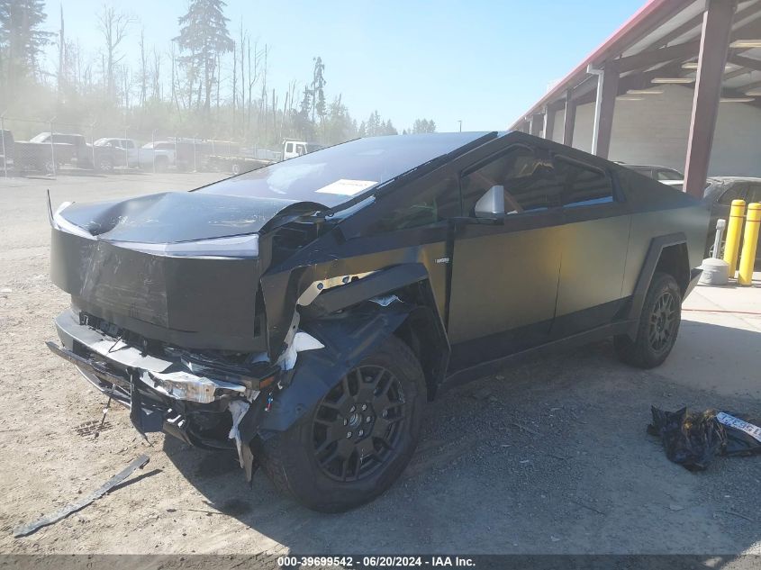 Totaled Tesla Cybertrucks making their way to auction